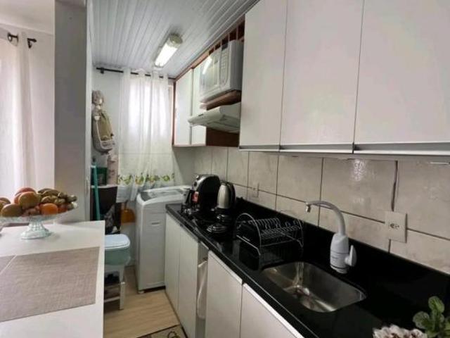 Apartamento semi mobiliado no Bairro Desvio Rizzo