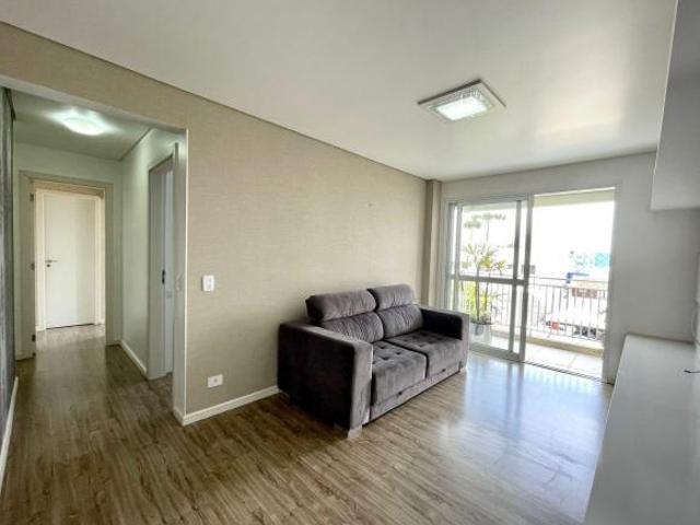 APARTAMENTO SEMI MOBILIADO NO CENTRO DE PINHAIS – 2 QUARTOS, 1 SUÍTE