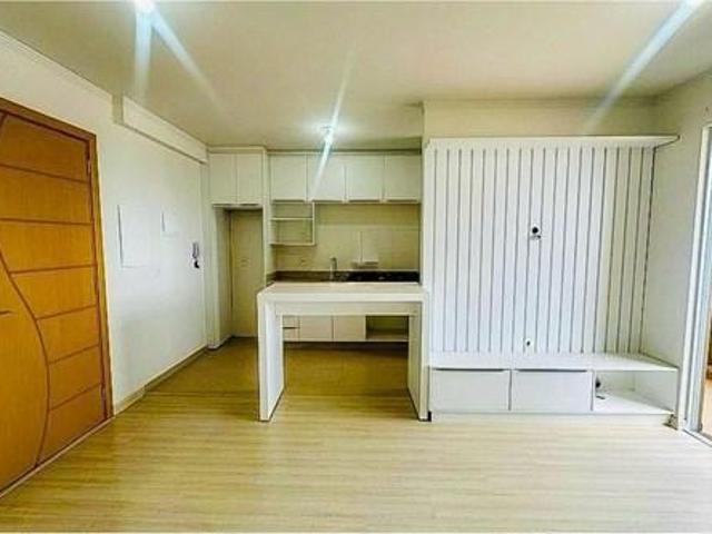 Apartamento Semi mobiliado no Edificio Thomas Jefferson