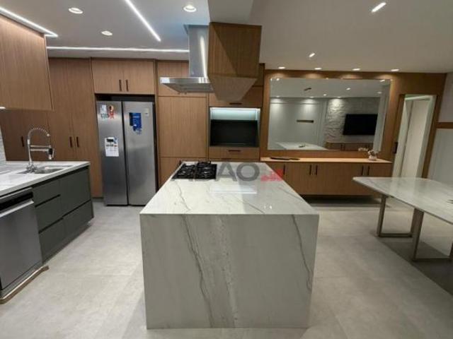 Apartamento semi mobiliado no Setor Oeste Apartamento com 3 Quarto s por R$ 895000.00 no setor Seto