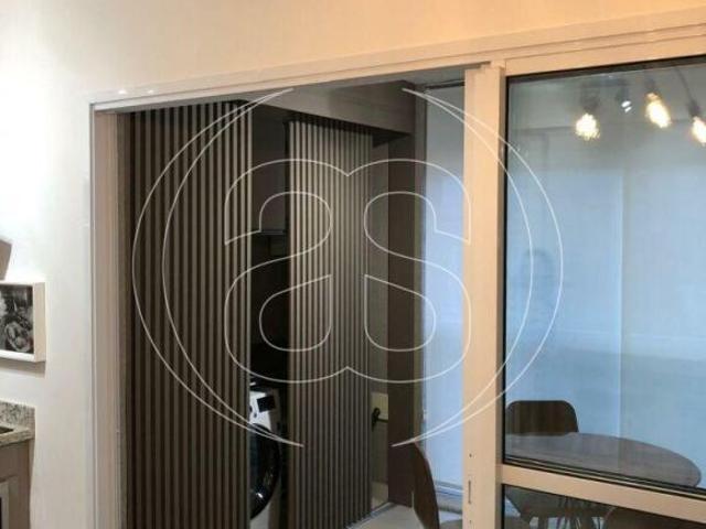 APARTAMENTO SEMI MOBILIADO PARA VENDA COM VARANDA ENVIDRAÇADA CAMPO BELO
