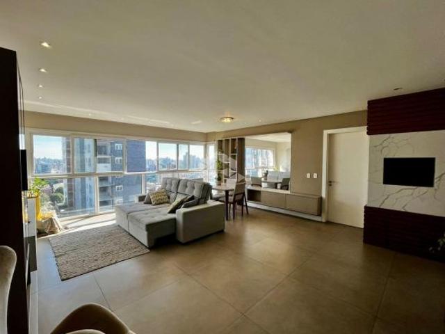 Apartamento semi novo 3 quartos/dormitorios,01 suite, 2 vagas no Cristo Redentor