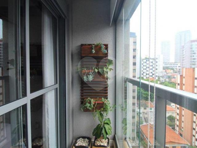 Apartamento semi novo com lazer em Vila Madalena