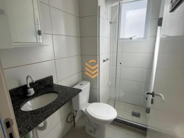Apartamento semi novo em Canoas, com piscina e vista, no Solar Mora