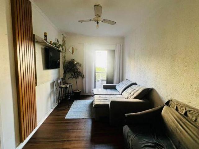 Apartamento semimobiliado mobiliado no Caiçara, em Praia Grande SP