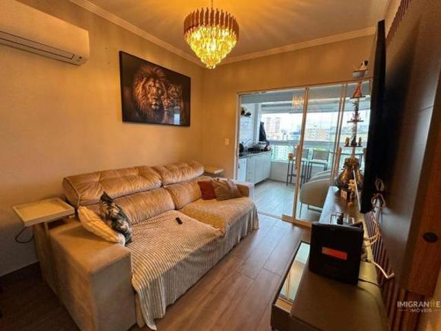 Apartamento semimobiliado na Aviação, em Praia Grande SP
