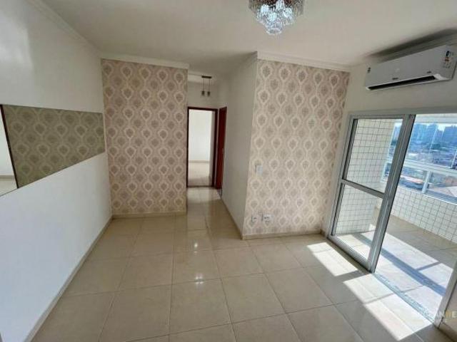 Apartamento semimobiliado no bairro Canto do Forte em Praia Grande SP