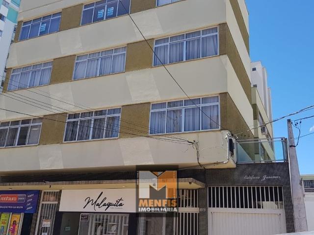 Apartamento Semimobiliado no Centro