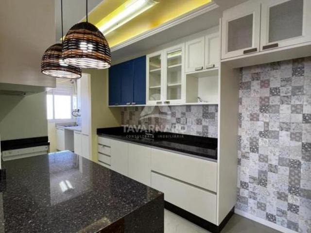 Apartamento Semimobiliado no Centro
