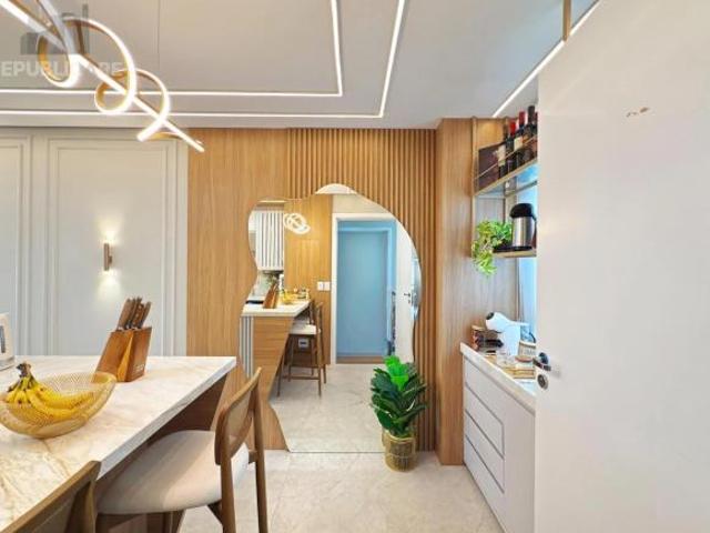 Apartamento semimobiliado no Cristal