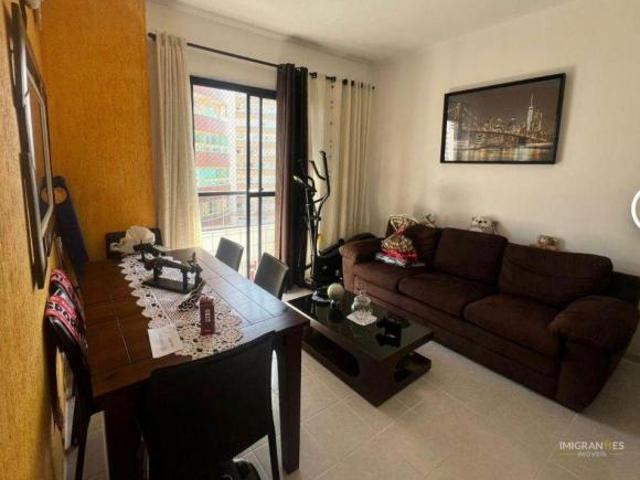 Apartamento semimobiliado à venda no Caiçara, em Praia Grande SP