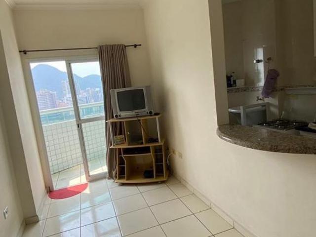 Apartamento semimobiliado à venda no Boqueirão, em Praia Grande SP