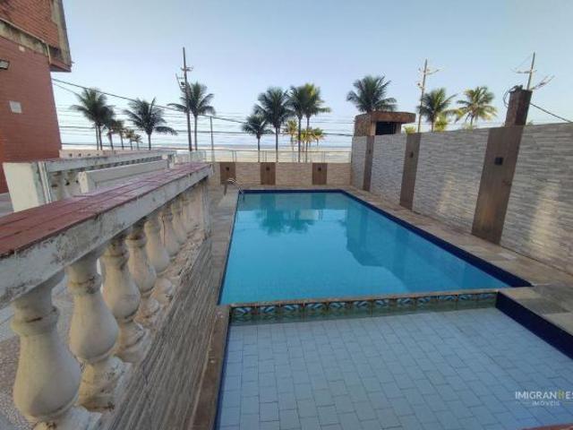 Apartamento semimobiliado à venda na Tupi, em Praia Grande SP