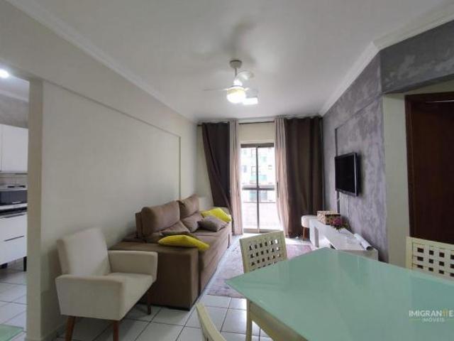 Apartamento semimobiliado à venda na Tupi, em Praia Grande SP