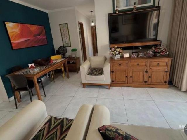 Apartamento semimobiliado à venda na Tupi, em Praia Grande SP