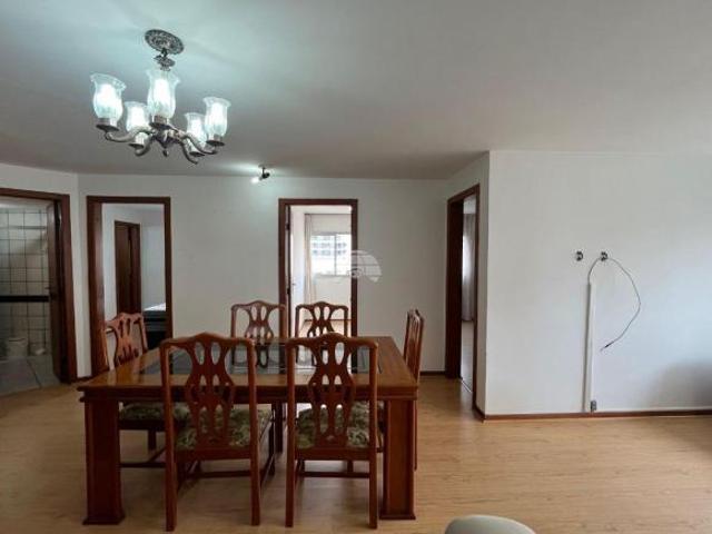 Apartamento semimobiliado ao lado do parque Barigui