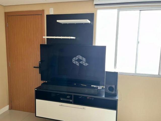 Apartamento semimobiliado com 02 quartos, 01 vaga de garagem no Bairro São José