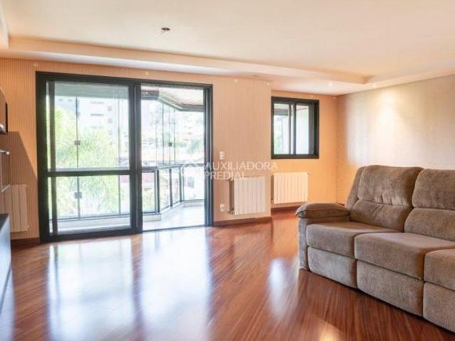 Apartamento semimobiliado, com 04 suítes, 214m² no bairro Panazzolo