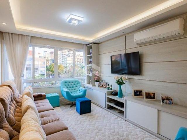 Apartamento semimobiliado com 103 m², 3 dormitórios