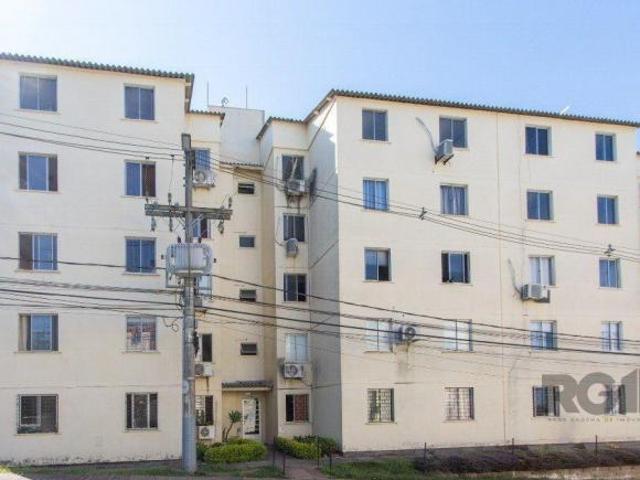 Apartamento semimobiliado com 2 dormitórios, banheiro social e 1vaga rotativa