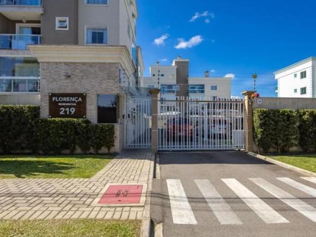 Apartamento semimobiliado com 3 quartos, suíte com closet e sacada gourmet no Xaxim