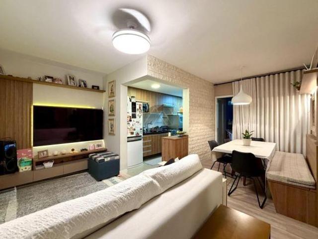 Apartamento Semimobiliado com 3 Quartos, Suíte e 2 Vagas no Pedro Moro