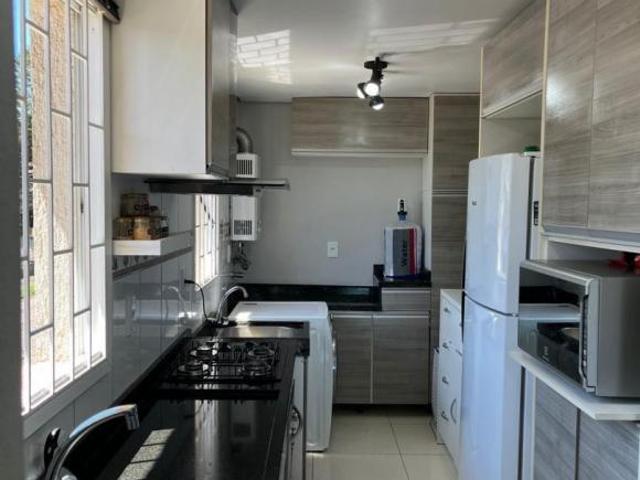 Apartamento Semimobiliado com Churrasqueira e Piscina em São Leopoldo