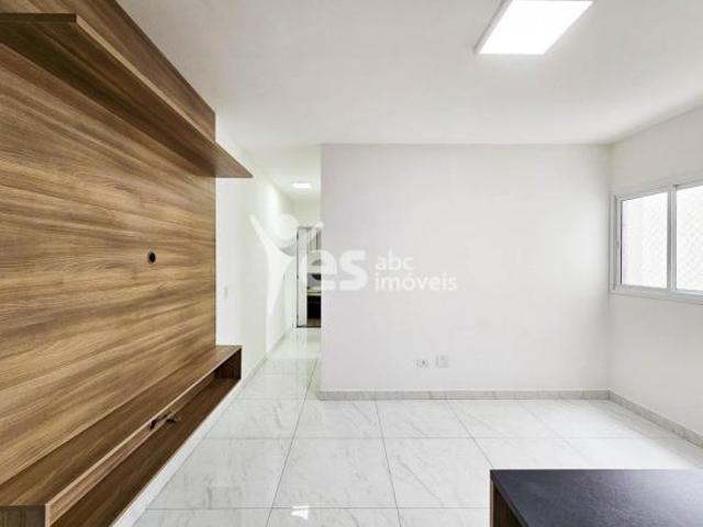 Apartamento semimobiliado com elevador à venda no Campestre Santo André REF: 19727