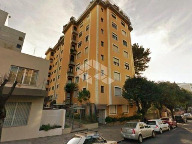 Apartamento semimobiliado de 03 dormitórios e com suíte à venda no bairro Centro, Caxias do Sul