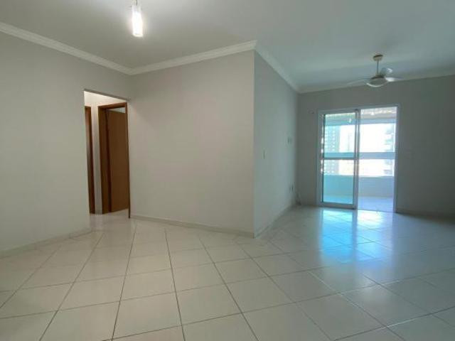 Apartamento Semimobiliado de 2 Quartos e Varanda Gourmet em Praia Grande