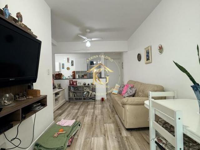 Apartamento Semimobiliado de 2 Quartos no Bairro Canto do Forte, Praia Grande
