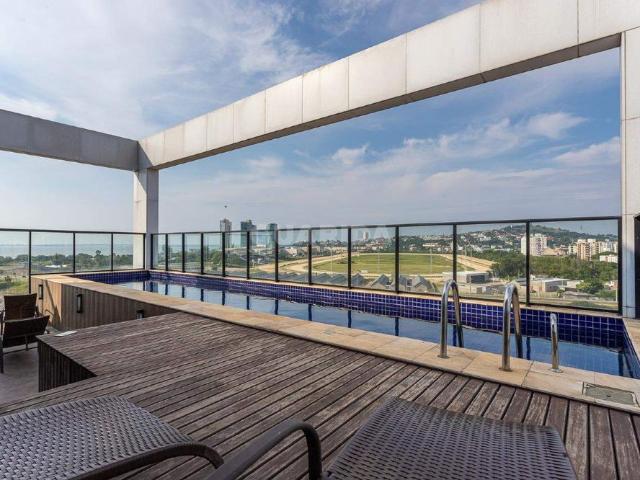 Apartamento semimobiliado de 3 dormitórios, sendo 1 suíte, e 2 vagas de garagem no bairro Cristal COD: 26305