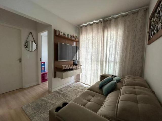 Apartamento semimobiliado em Uvaranas