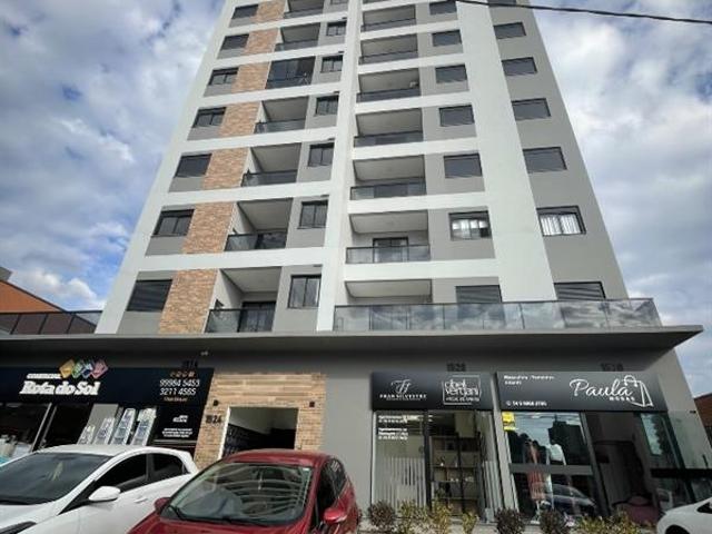 Apartamento Semimobiliado Fundos