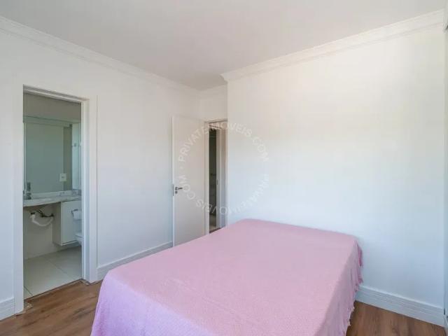 Apartamento semimobiliado para alugar no Higienópolis com 2 quartos 1 suíte