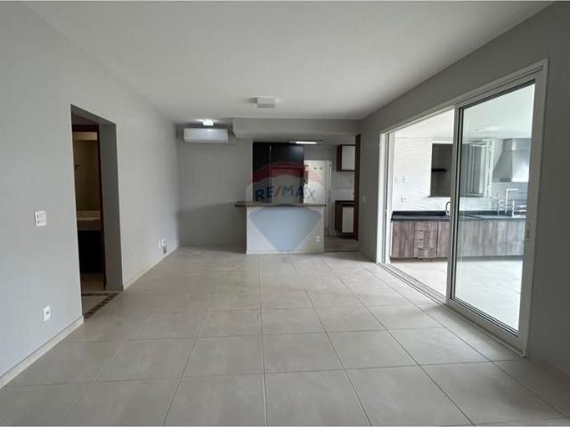 Apartamento Semimobiliado para Locação com 3 suítes, 156m² no Condomínio Premium Tamboré – Santana de Parnaíba/SP