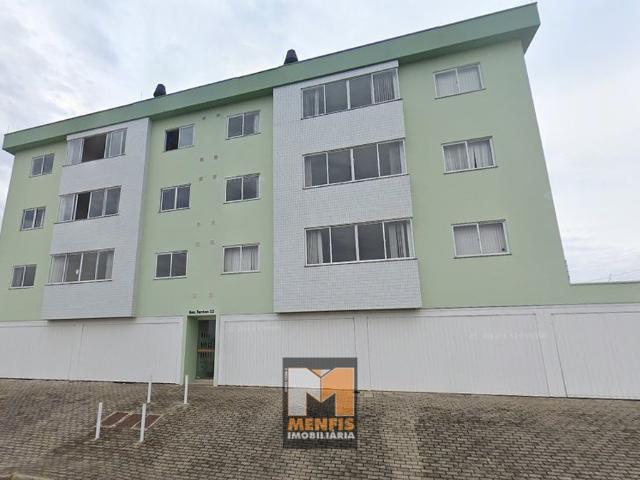 Apartamento Semimobiliado próximo a Udesc