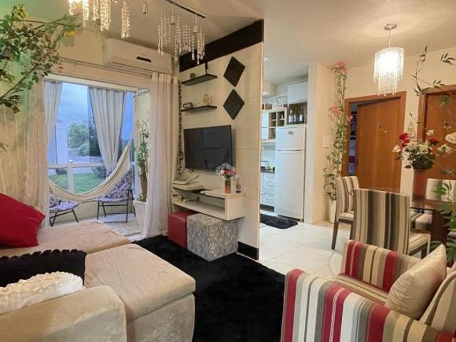 Apartamento SEMIMOBILIADO próximo a UNISC