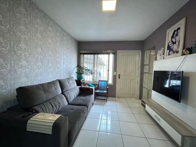 APARTAMENTO SEMIMOBILIADO 02 DORMITÓRIOS NO ARROIO GRANDE