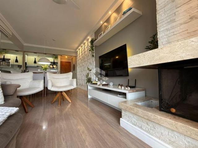 Apartamento semimobiliado, 02 dormitórios, próximo a UNISC