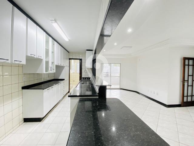 Apartamento semimobiliado 1 suíte + 1 dormitório Centro Jaraguá do Sul/SC