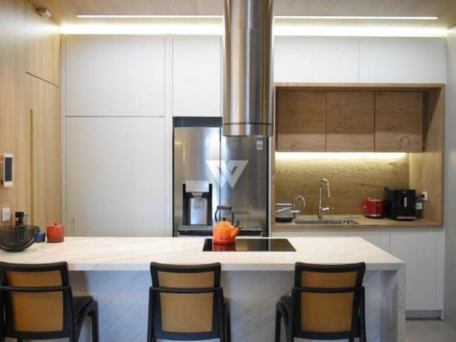 APARTAMENTO SEMIMOBILIADO 2 SUÍTES 2 VAGAS 122M² BATEL