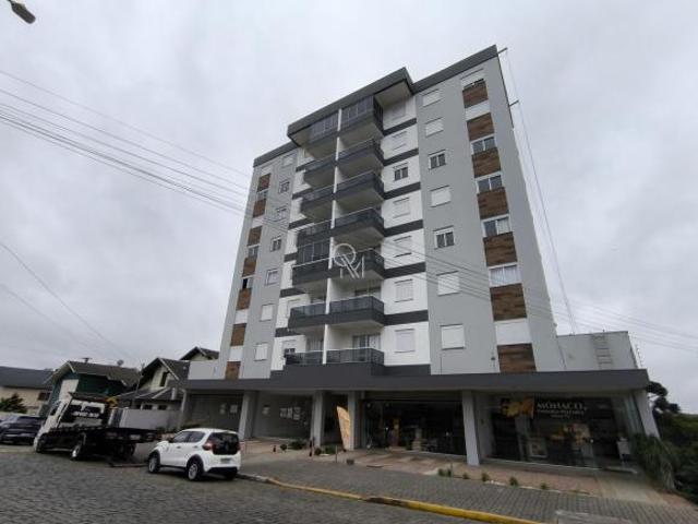 Apartamento semimobiliado 3 dormitórios no Treviso