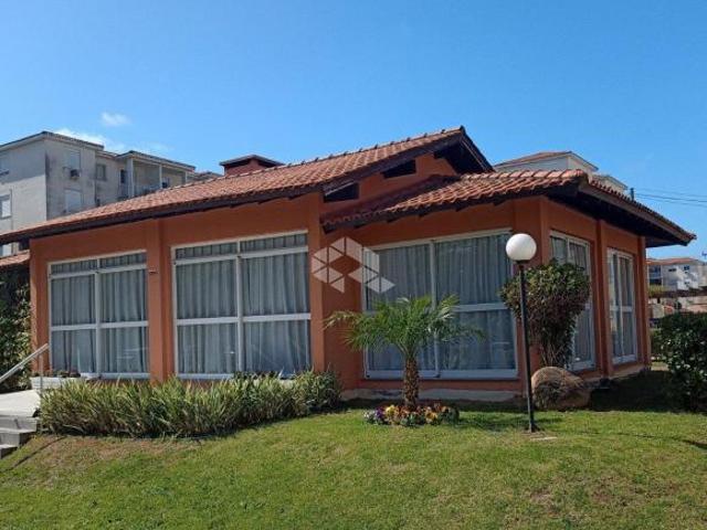 Apartamento SEMIMOBILIADO 3 dormitórios/Quartos. Sacada. Vaga Escriturada