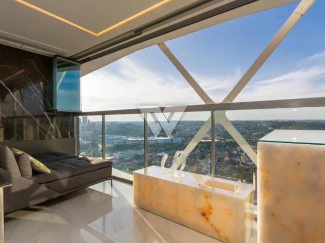 APARTAMENTO SEMIMOBILIADO 3 SUÍTES 3 VAGAS 198M² MAI HOME LAGUNA
