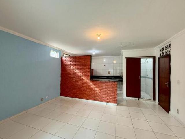 APARTAMENTO / SETOR DE MANSÕES / 2 QUARTOS / SALA