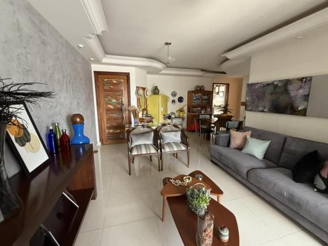 Apartamento setor oeste Ed. Plaza Dor Apartamento com 4 Quarto s por R$ 695000.00 no setor Setor