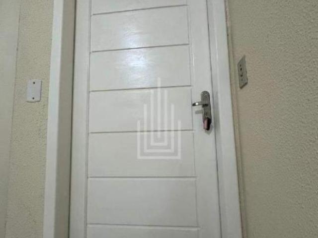 Apartamento situado no Edifício Grand Prix Localizado na Av. Juscelino Kubitscheck Centro