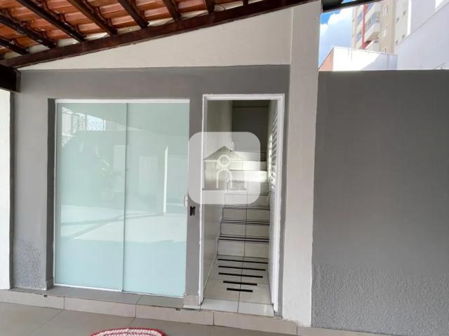 Apartamento sobrado para locação no bairro Patrimonio