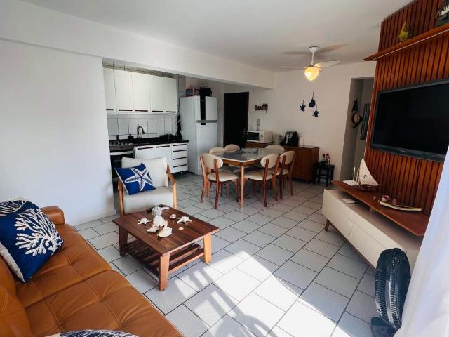 Apartamento sobre avenida principal de bombas